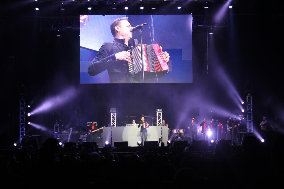 El Prodigio sigue llenando todas su presentaciones en su gira por ...